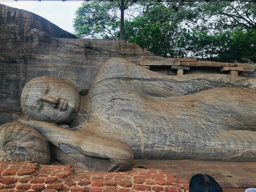 Gal Vihara - Zelen Leisure